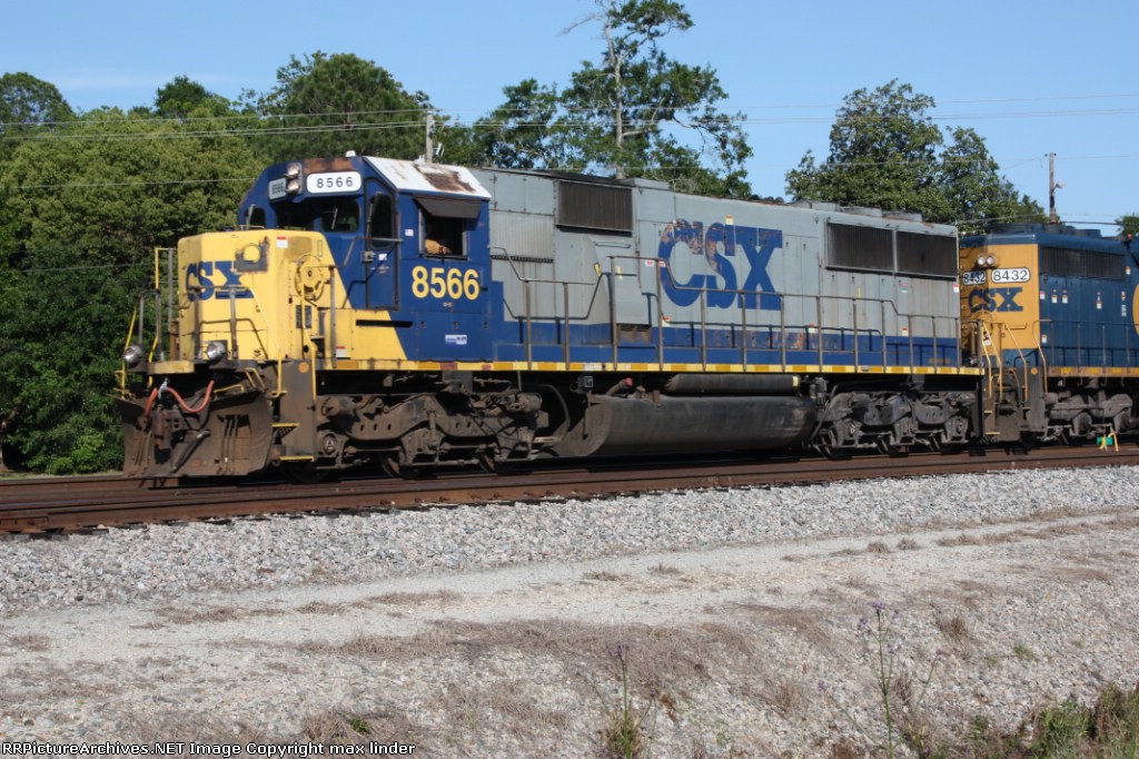 CSX 8566